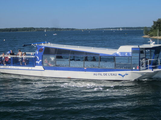 Bateau de promenade "Au Fil de l'Eau" - Bateaux promenade - Giffaumont-Champaubert | Office de ...