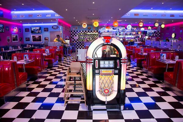 MEMPHIS COFFEE - Restaurant - Épinal | Épinal Tourisme